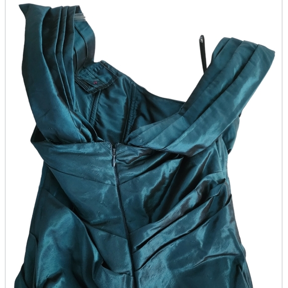 Paula Varsalona | Dresses | Preowned Paula Vassalona Evening Gown ...